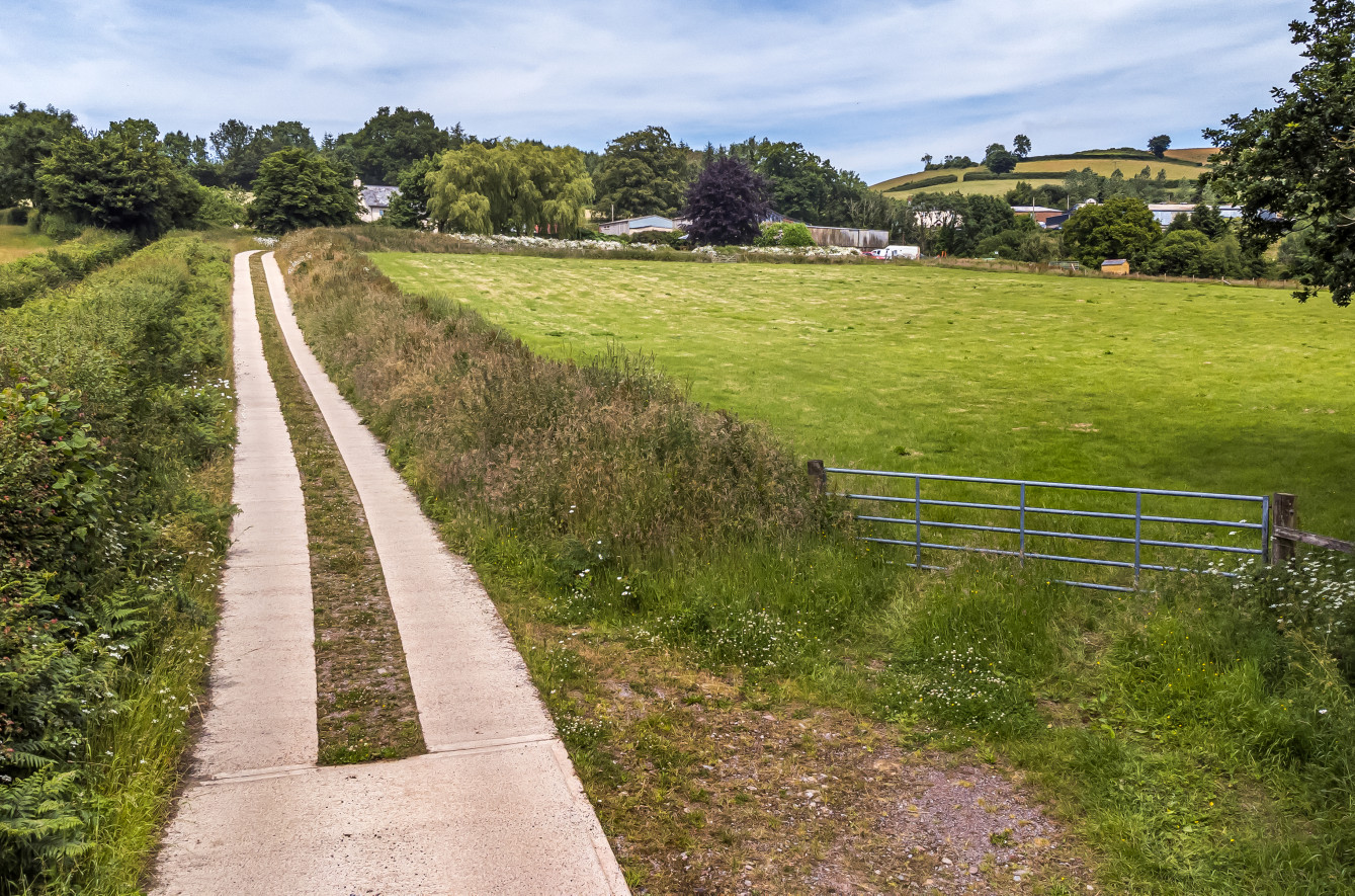 Access Drive - Seddons