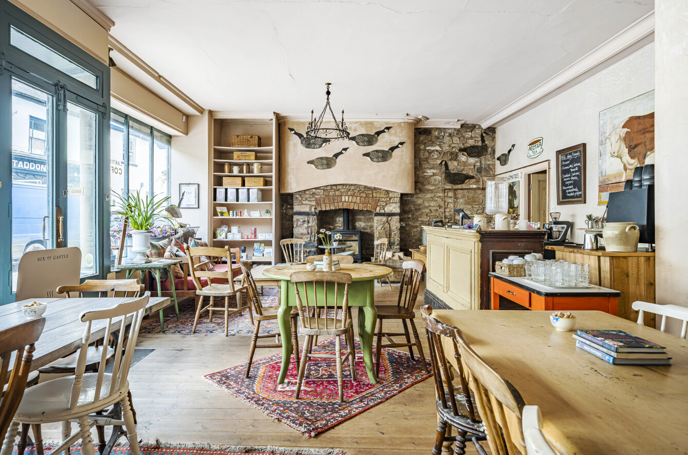 Castle Street, Bampton, Tiverton, Devon, EX16 9NS - Seddons